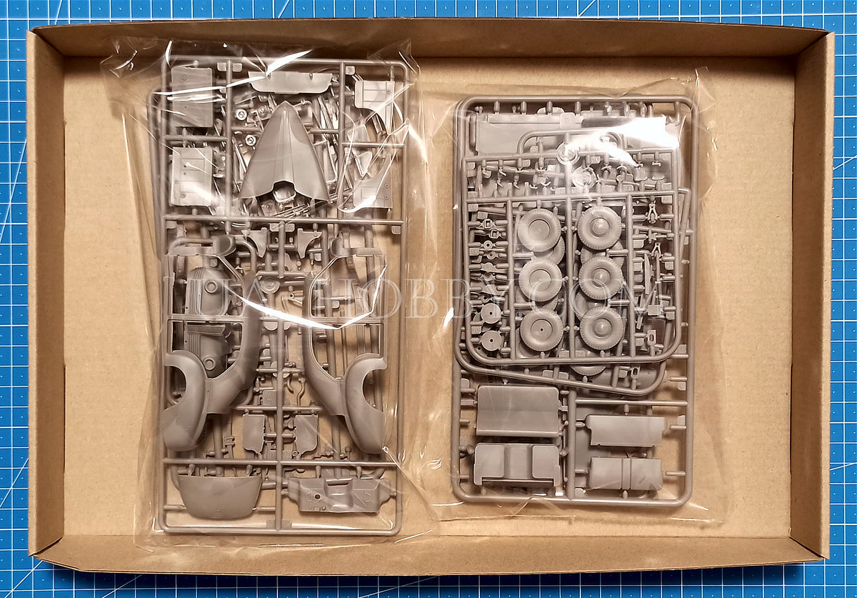 1/35 Packard Clipper 1941 WWII U.S. Army Staff Car. Roden 815 – UA-hobby